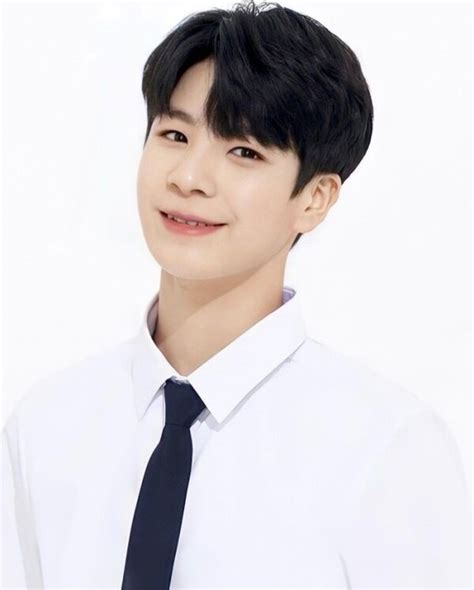 오토바이 적발 정동원 논란 일주일만 복귀 논의에 엇갈린 시선들