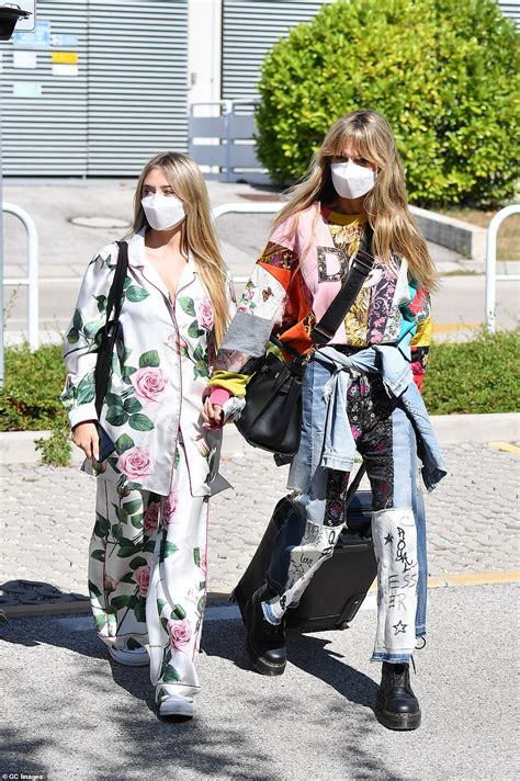 Heidi Klum And Lookalike Model Daughter Leni 17 Arrive In Venice
