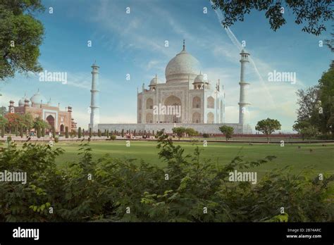 Taj Mahal In Agra India Stock Photo Alamy