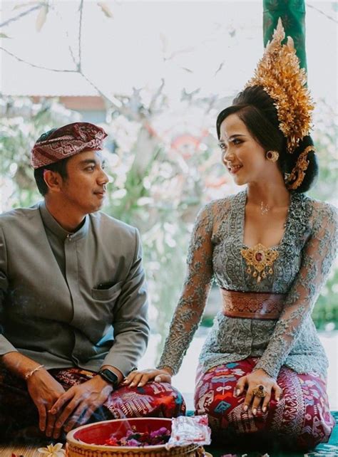 12 foto upacara ngidih pernikahan jerinx sid dan nora alexandra penuh ...