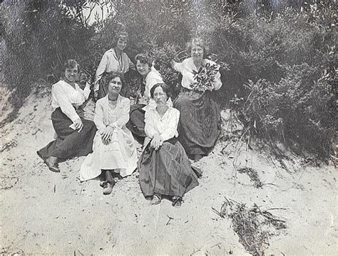 Two Curly Haired Iowa Sisters Kay And Dona Beebe In The 1940s R