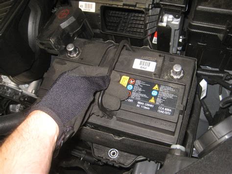 2016 2018 Hyundai Tucson 12V Automotive Battery Replacement Guide 020