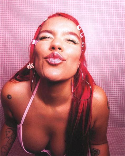 Karol G celebró su cumpleaños con sensual bikinazo que revolucionó la