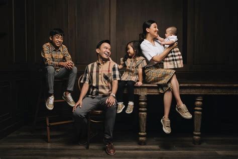 Pemotretan Terbaru Keluarga Ruben Onsu Thania Ceria Banget