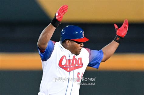Npb 통산 184홈런 전설의 강타자 소프트뱅크와 재결합 네이트 스포츠