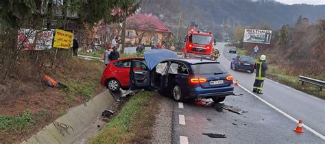 FOTO O șoferiță de 22 de ani a provocat un GRAV accident în Ileanda