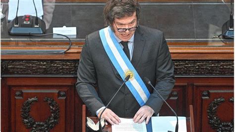 Con la mira en sindicatos en qué consiste el paquete de leyes