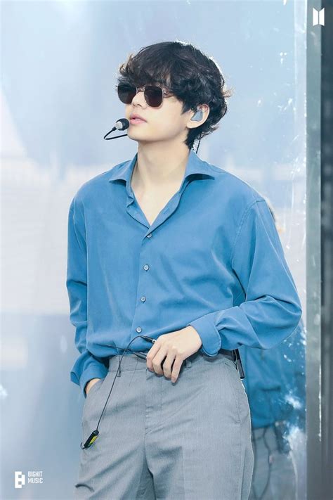 Pin By Linda Galeana On Bts Tae V V Taehyung Taehyung Korea