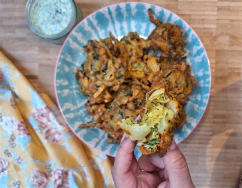 Vegetable Pakoras Crispy Pakistani Vegetable Fritters Feasting Food