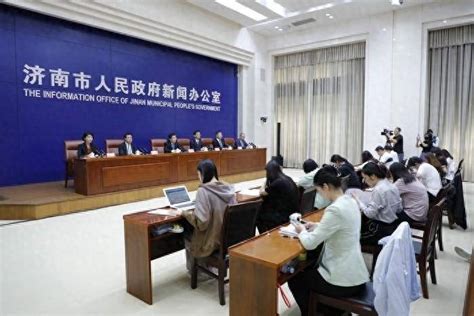 国庆节前济南计划再开放50处共享绿地 “泉”在济南享金秋活动公园游客