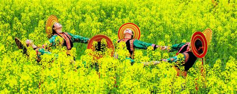 花瑶姑娘赏花来 HPA湖南摄影网