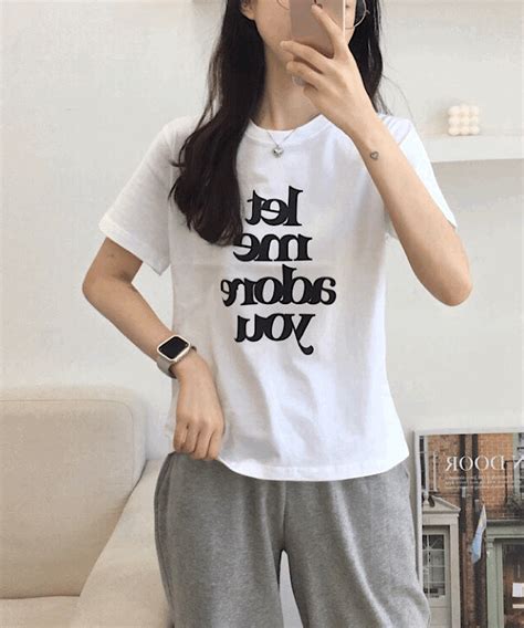 [1 1할인 당일출고] 어도어 로고 프린팅 반팔티 키작녀 키큰녀 봄 여름 가을 겨울 사계절 레이어드 빈티지