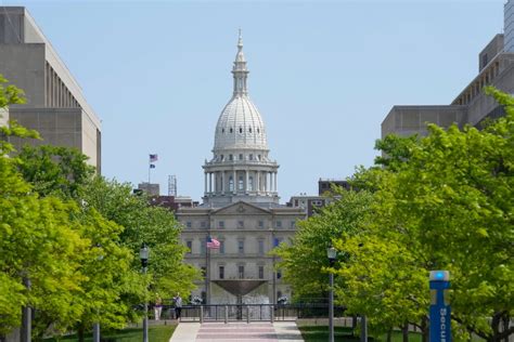 State Republicans Introduce Bills To Crack Down On Illegal Immigration