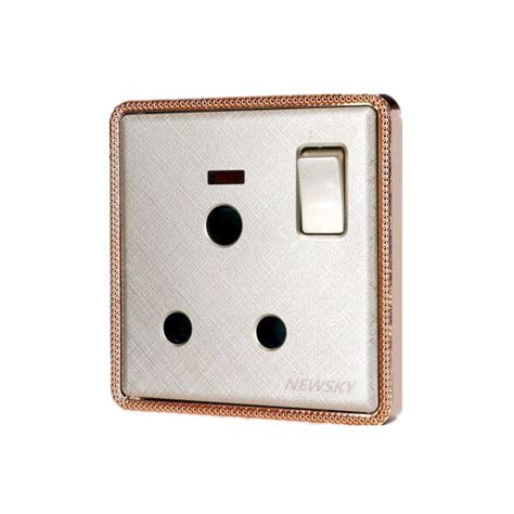 High Quality Wall Electrical Socket For Lighting Push Button Switch 15a Round Socket With Switch