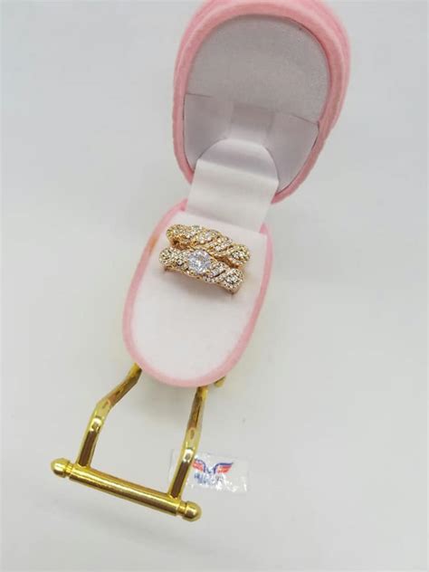 Mickey Store توينز دهب صيني ابيض وجولد فصوص ميكرو