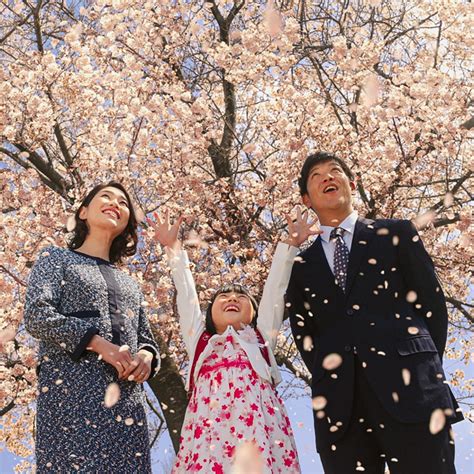 Foto Di Famiglia Film Intervista Ry Ta Nakano Trailer Trama