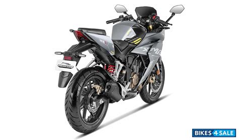 Hero Karizma Xmr Combat Edition 2025 Motorcycle Picture Gallery