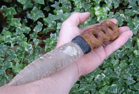 Stone Knives Paleoplanet