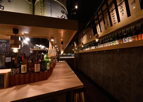 炉端の火人粋 奥武山店 日本酒と炉端焼きの店 [奥武山駅] 店舗デザイン Com