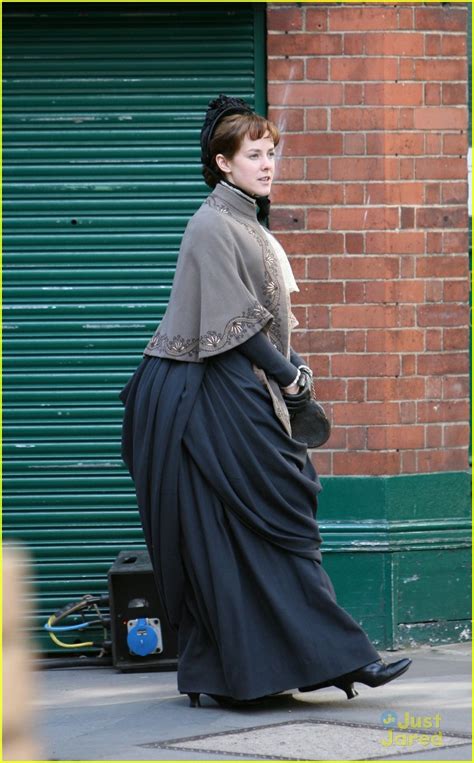 Jena Malone Filming Angelica In London Photo 554334 Photo