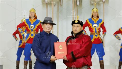 Зургаан Тод манлай хоёр Манлай 13 Алдарт уяач цолтон төрөв