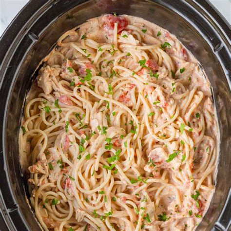 Slow Cooker Chicken Spaghetti Tastes Of Lizzy T