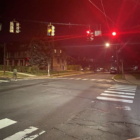 The Wesleyan Argus Ode To The High Street Traffic Lights At Night