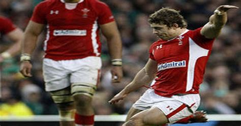 Six Nations 2012 Leigh Halfpenny Gets Full Time Kicking Role Daily Star
