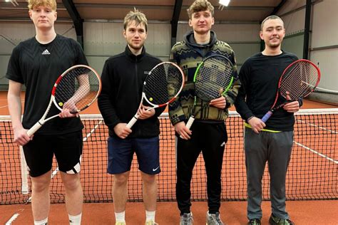1 Herren Mannschaft Weiter Ungeschlagen Tennisclub Neustrelitz E