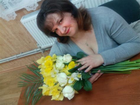 Подаруй мені жовті квіти Я люблю цей сонячний колір Так багато є