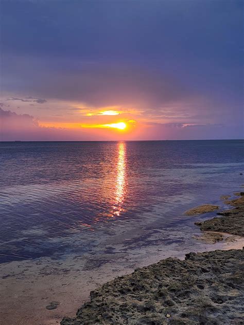 Sunset At Calatagan R Beachporn