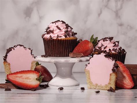 Walmart Cupcakes Now Come Filled With Ice Cream