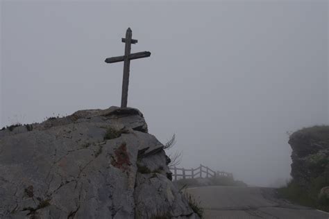 무료 이미지 경치 바다 눈 겨울 도로 안개 언덕 바람 탑 날씨 십자가 지역 정상 회담 알프스 산맥
