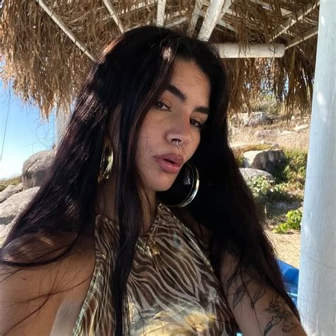 Paula Mucha Mu On Threads