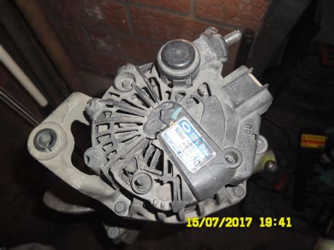 Замена щеток генератора. — Nissan Almera Classic (B10), 1,6 л, 2006 ...