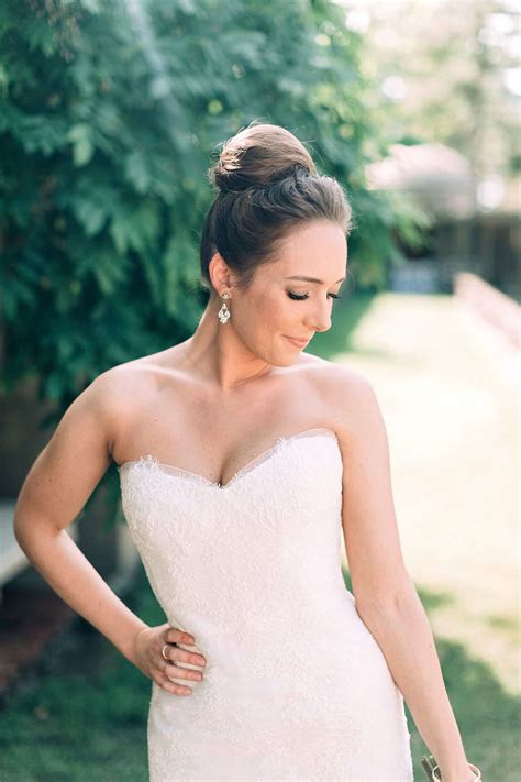 Prom Hairstyles For Strapless Dresses