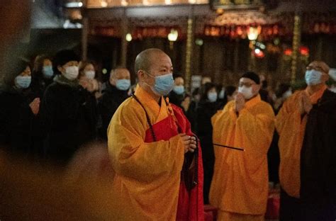 释迦牟尼佛成道祝圣法会圆满，祈愿佛光护佑，世界和平，众生安乐 上海玉佛禅寺