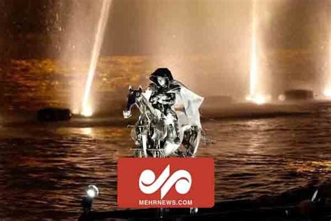 عبور پرچم المپیک توسط یک اسب رباتیک از رودخانه سن پاریس خبرگزاری