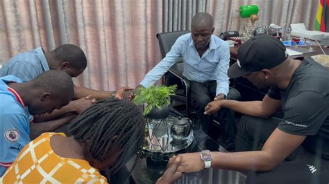 Ladies And Gentlemen I Met Up With Mr Paradzai Mesi… We Started With Prayer And Behold God Is