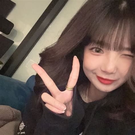 민주 Minju 06 22 • Threads Say More