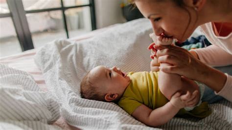 Los Mejores Juegos Para Bebés De Los 0 A Los 12 Meses