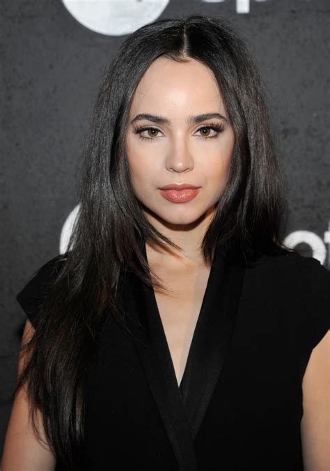 Chi è Sofia Carson Età Altezza Peso Instagam Biografia Chi Enet