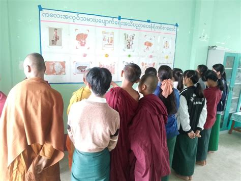 မက်မန်းမြို့ အခြေခံပညာအထက်တန်းကျောင်းတွင် ကမ္ဘာ့ကလေးအလုပ်သမားဆန့်ကျင်တိုက်ဖျက်ရေးနေ့အထိမ်းအမှတ