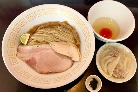 『限定 食べる昆布水麺白醤油ver With 雲呑／夢王 And レ』麺処おぐらのレビュー ラーメンデータベース