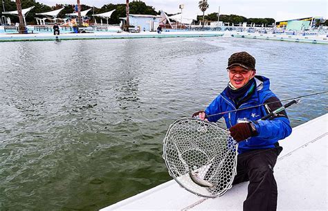 千葉県唯一のプールトラウト管理釣り場・「フィッシングプールパーク稲毛」を調査せよ！ 釣りビジョン マガジン 釣りビジョン