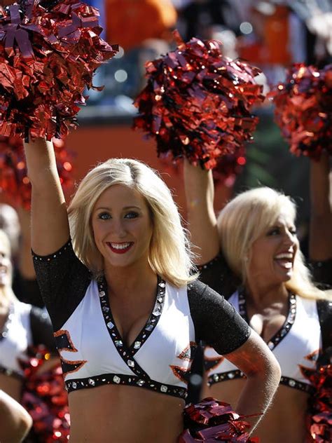 Bengals Fans Cheerleaders Oct 26