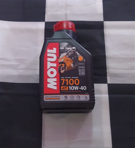 Λάδι Κινητήρα MOTUL 7100 10W-40 1L. 4T για πολλά μοντέλα Moto ...