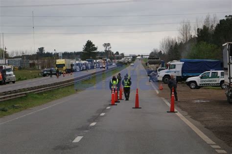 Las 10 fotos del paro de camioneros y la situación límite que motivó