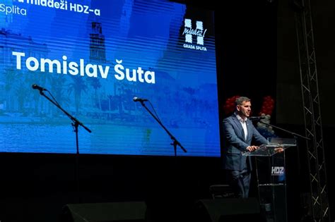 Slobodna Dalmacija Mladež Splitskog Hdz A Proslavila Rođendan Stigli Im Na Feštu I Stranački