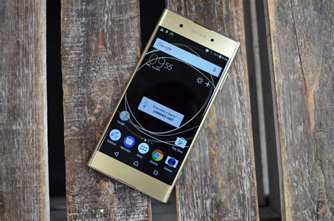 Sony Xperia XA1 Plus móvil con gran pantalla y estabilizador para selfies